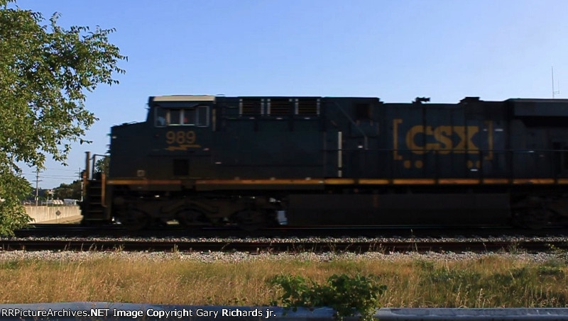 CSX 989